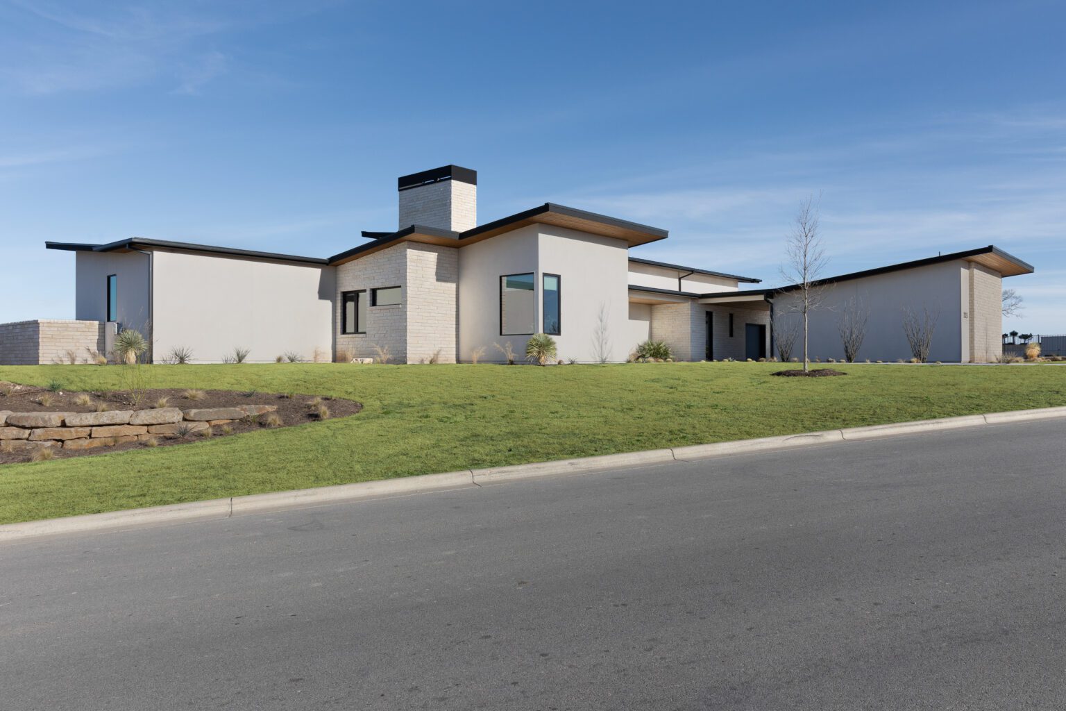 MODERN CONTEMPORARY - Sendero Homes